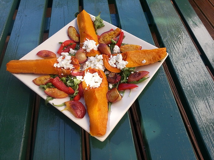 Making Simple And Fresh Vegetable Recipes Salad At Home - Fnbbuzz